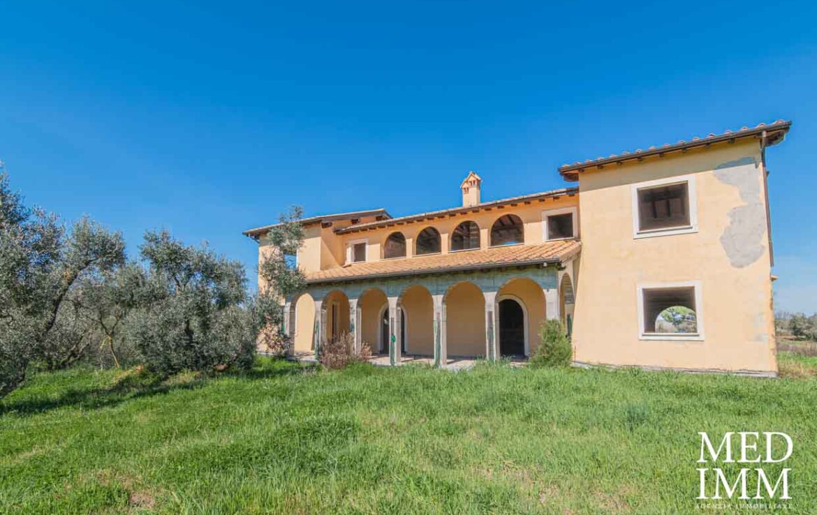 Ampio rustico di villa in stile casale - 500 Case