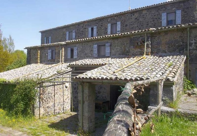 Casale con terreno e piscina - 500 Case